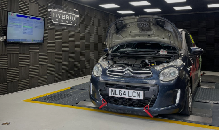 C1 Racing Club & Driven Minds team up for Donington Park Weekend ...